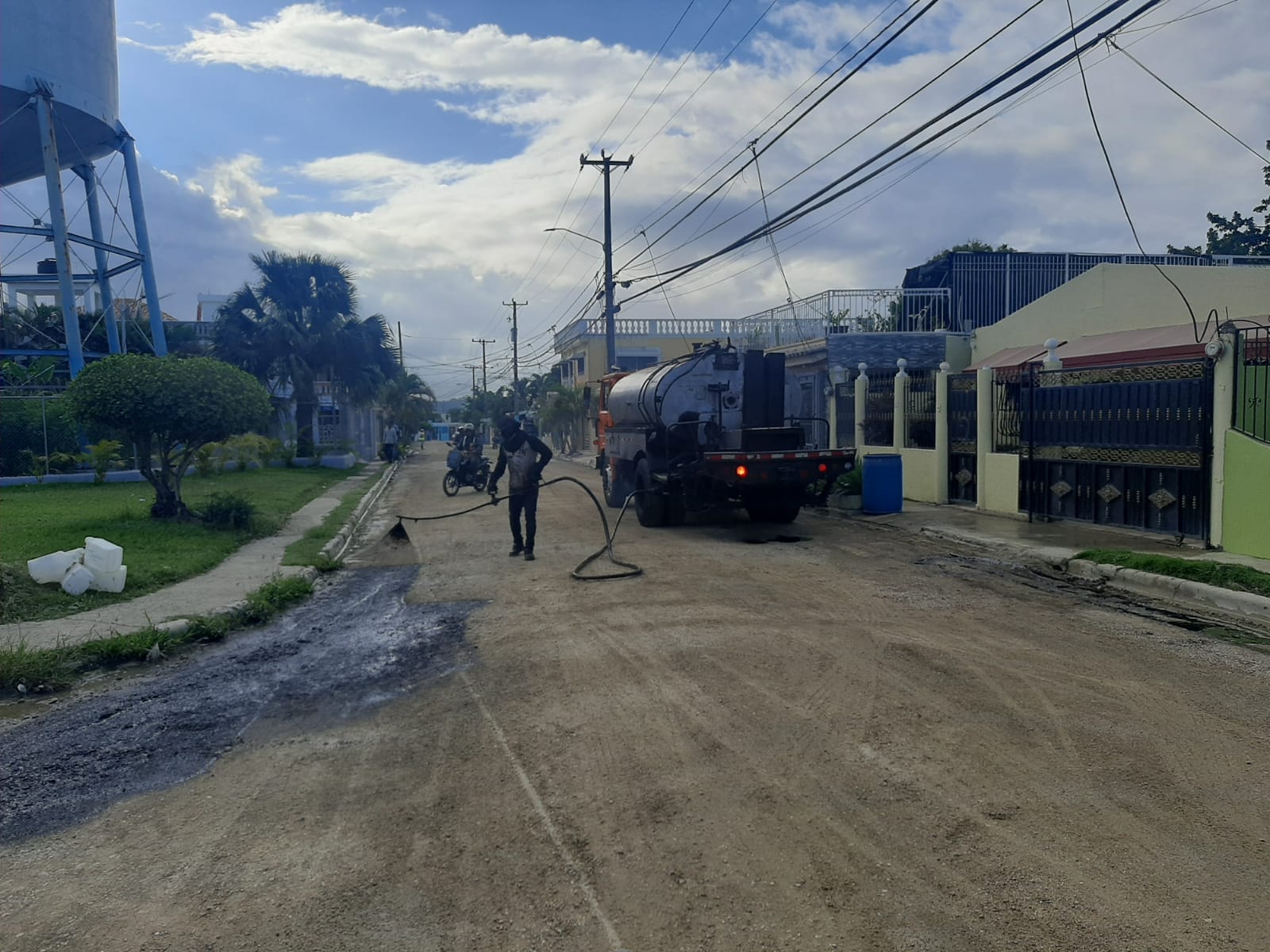 Fidel de Los Santos Alcalde supervisa trabajos de imprimación : Junta ...